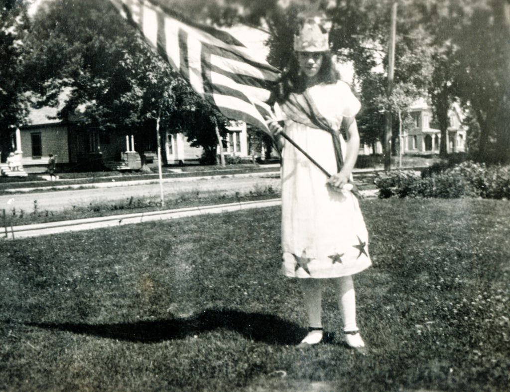 1917 - Elizabeth Dauth With Flag and Crown - Dauth Family Archive