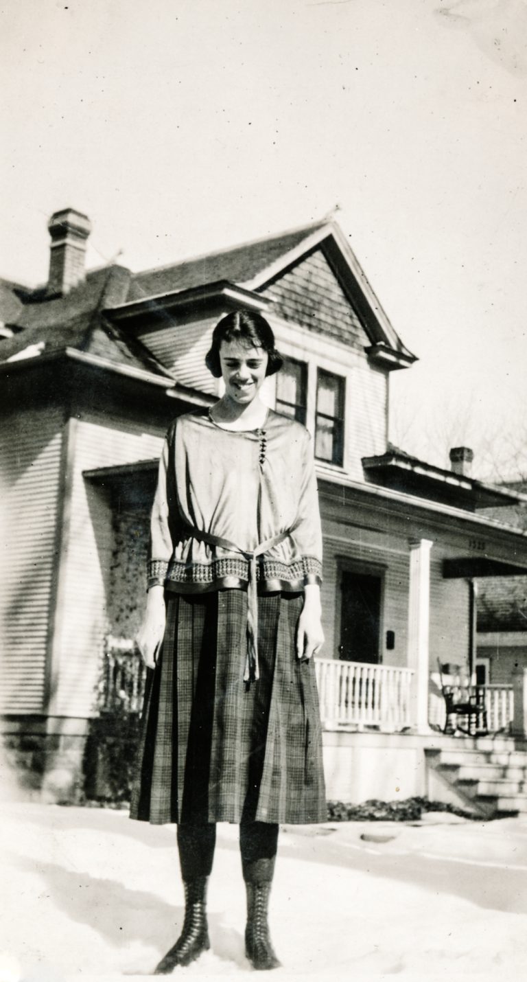 Circa 1916 - Elizabeth Dauth - Dauth Family Archive