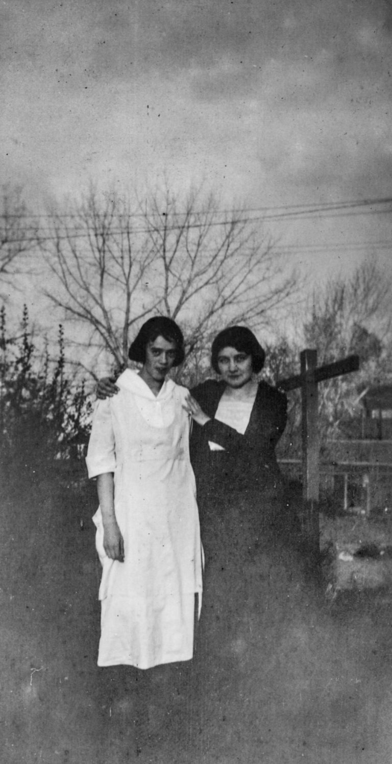 Circa 1920s - Elsie and Elizabeth Dauth - Dauth Family Archive